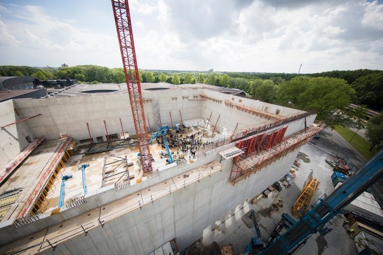 Rotterdam Ahoy bereikt hoogste punt nieuwbouw met RTM Stage