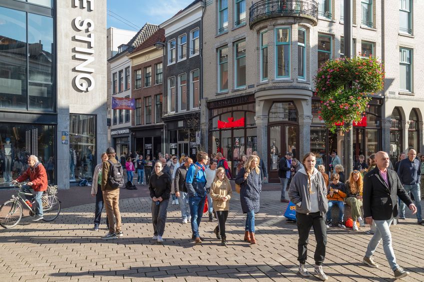 Detailhandel zet meer om, sterke groei online - RetailTrends